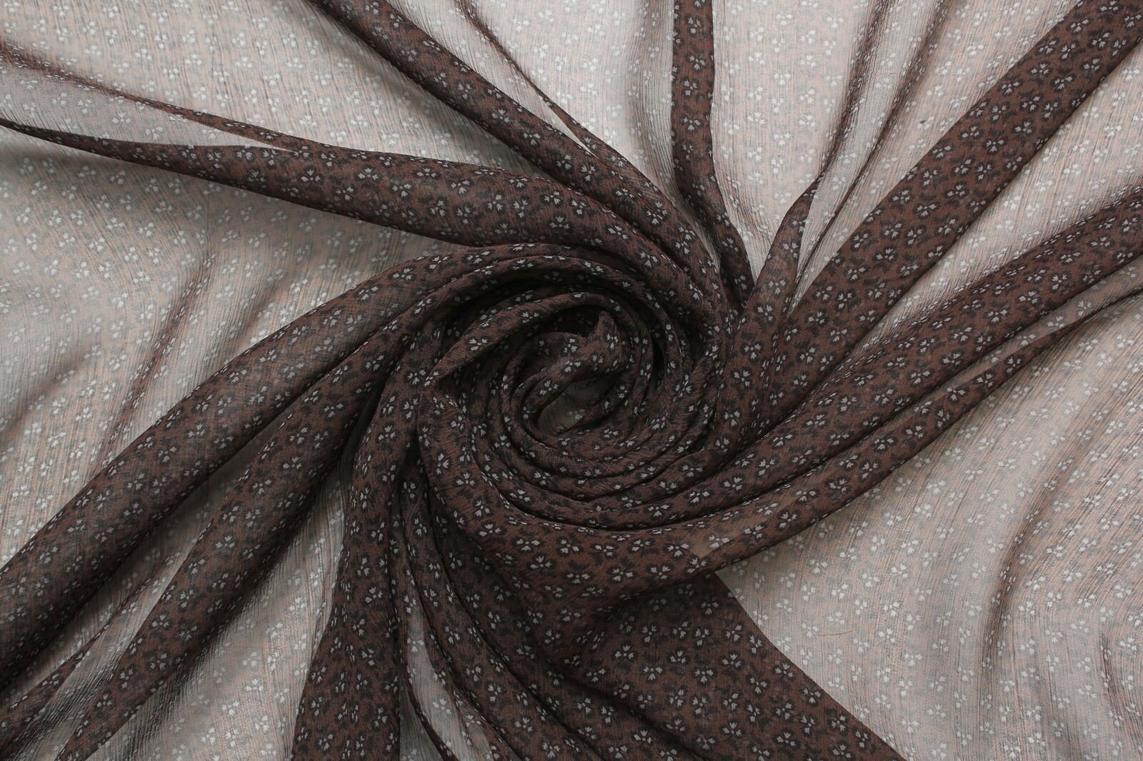 Ткань Шёлк-шифон-креш коричневый с мелкими цветочками, ш138см, 0,5 м