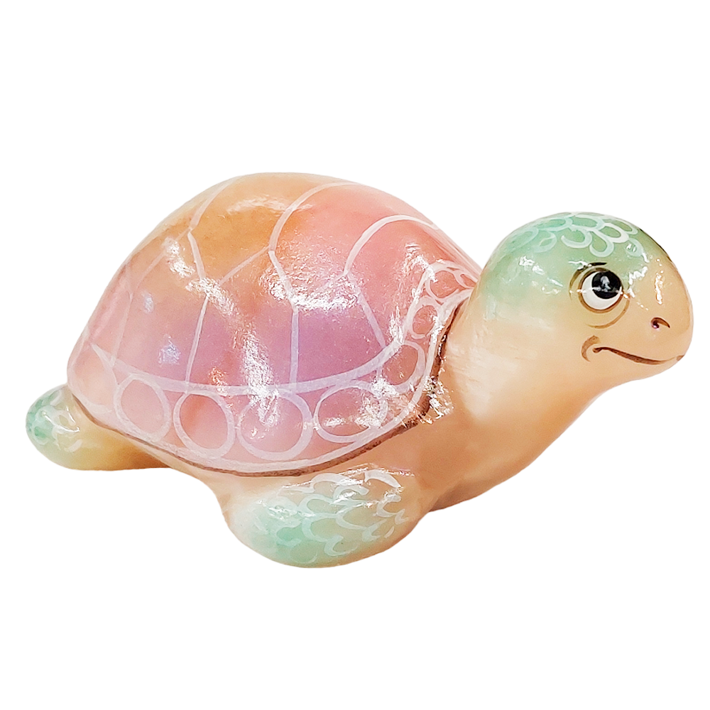 Фигурка из камня селенита "Черепашка Ариэль"