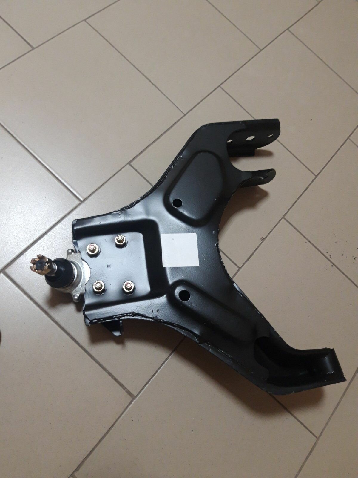 Передний нижний левый рычаг Great Wall Hover Грейт волл Ховер H2 H3 H5. оригинал