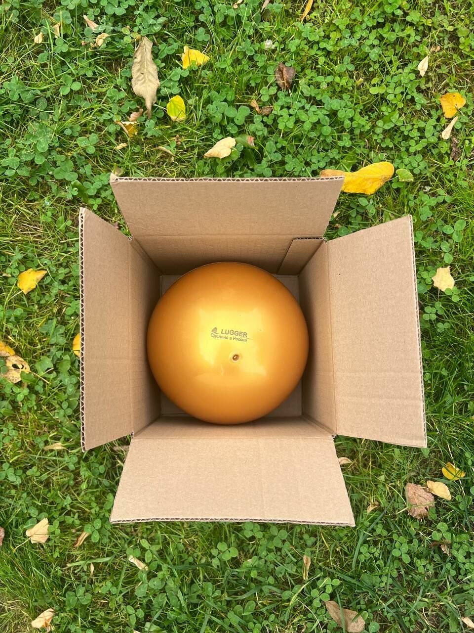 Мяч для художественной гимнастики Lugger 15 см золотой, накачанный.