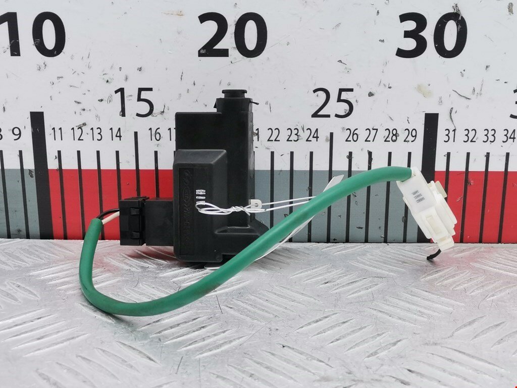 Замок лючка бензобака Hyundai i40 (VF) 815903Z000 арт. 1880723