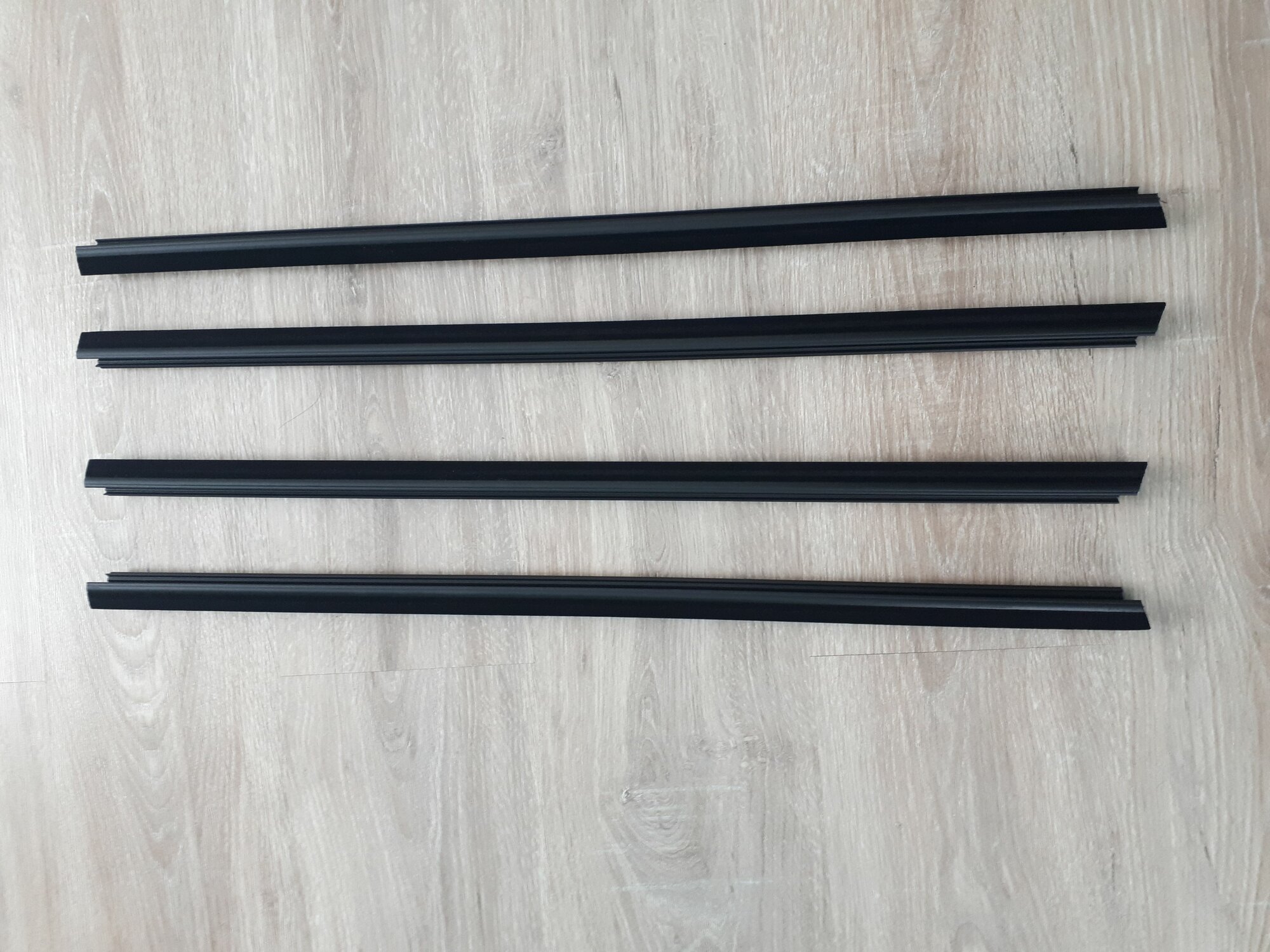 Бархотки внутренние Лада Веста (уплотнители подвижных стекол)