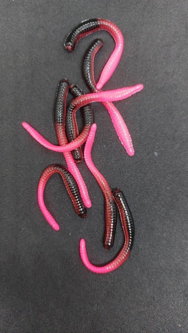 Силиконовые сьедобные приманки "Бобровый хвост". цвет черный-розовый