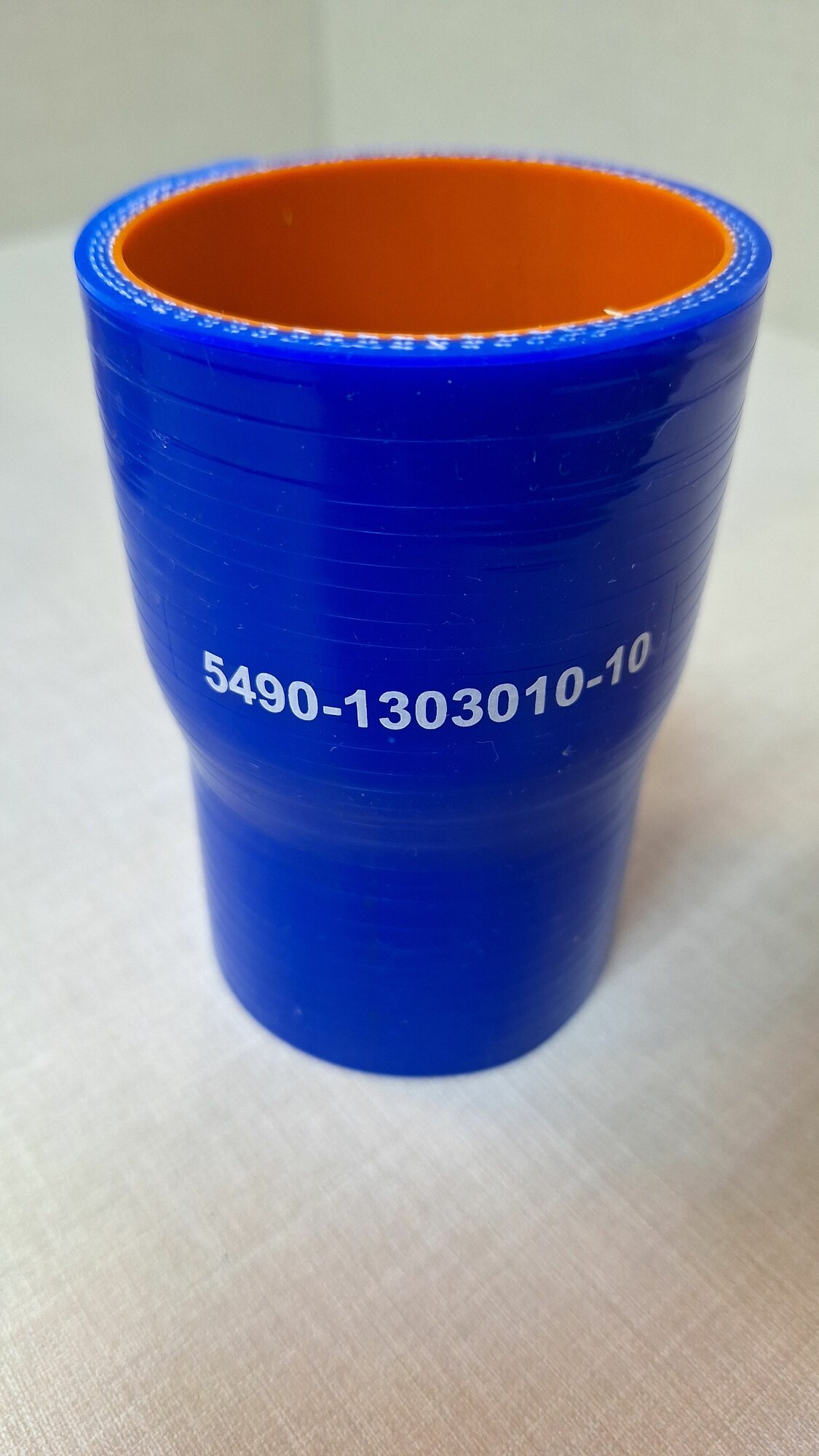 5490-1303010-10 Патрубок силиконовый д58/62 L100