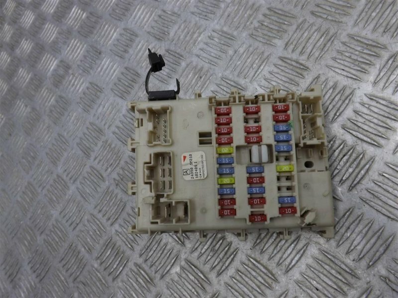 Б/У Блок предохранителей Nissan Almera N16 / Ниссан Альмера N16 1.5 QG15 98 Л.С. 2006