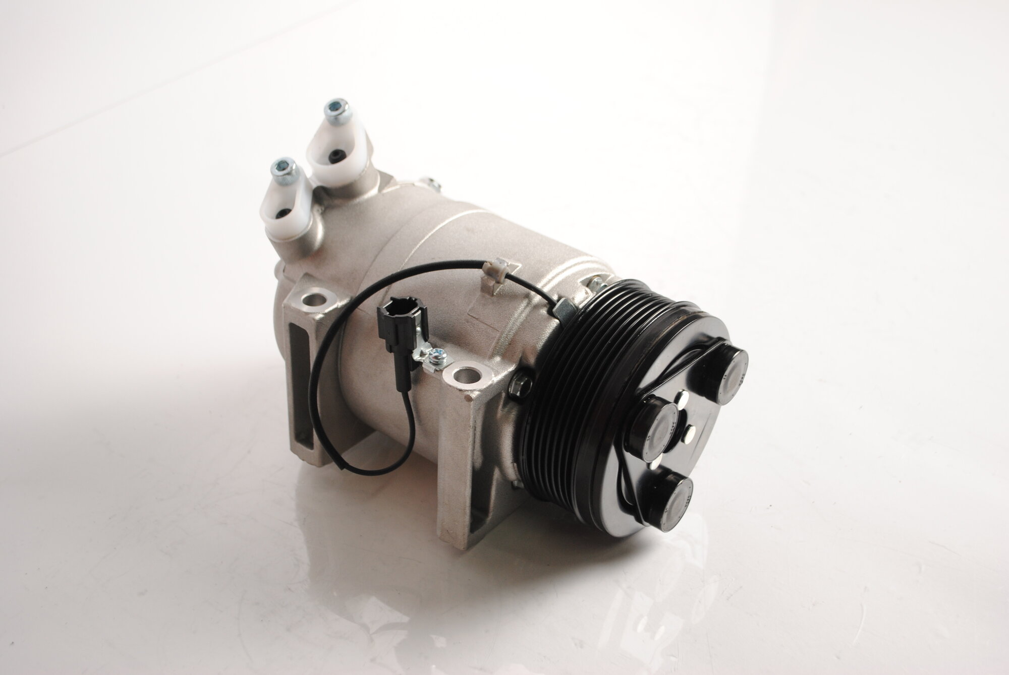 Компрессор кондиционера 92600-1LA0A Powertec Infiniti, Nissan