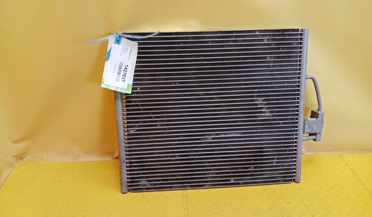 Радиатор кондиционера (конденсер) 5-серия E39 BMW