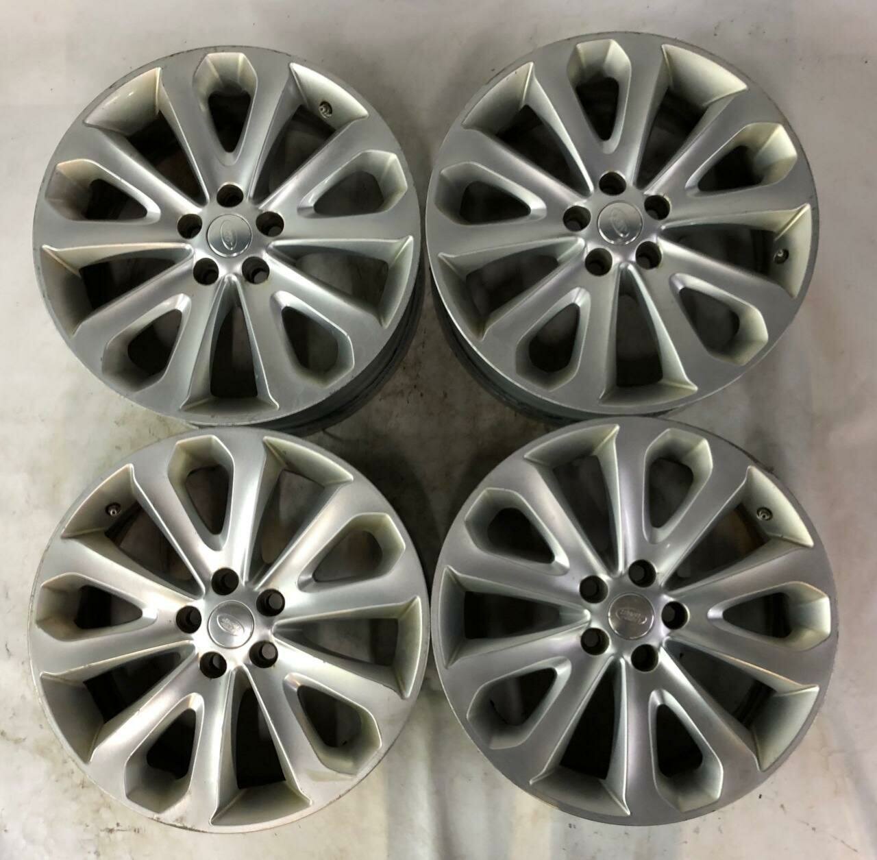 Колесные диски Land Rover 20x8.5 PCD 5x120 D72.6 ET47 (оригинал)