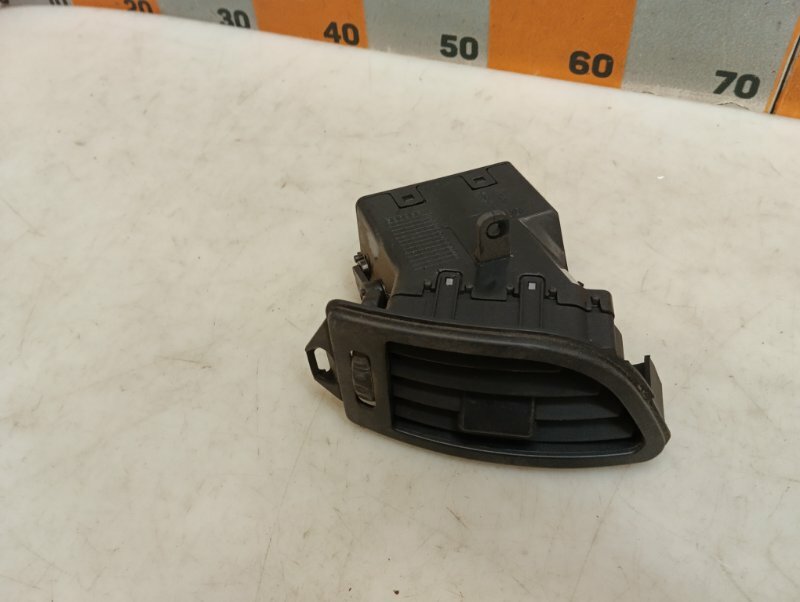 Б/У Чери Тигго Т11 Дефлектор воздушный Chery Tiggo T11 2006 DB Прав. 347908 CHERY арт. T115304054