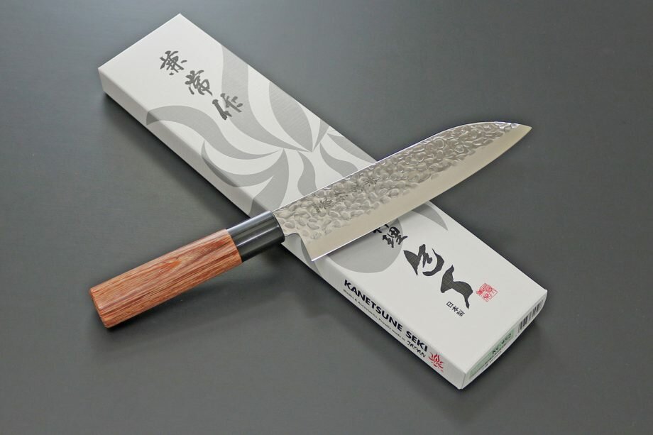 Kanetsune Seki KC-952 — Японский поварской нож Сантоку (165 мм, сталь DSR-1K6), Kanetsune Seki KC-952.