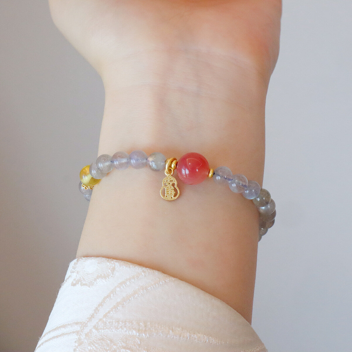 Браслет для гадания, YM Mall из кварца и бабочкой Камень Привлекает красоту и удачу