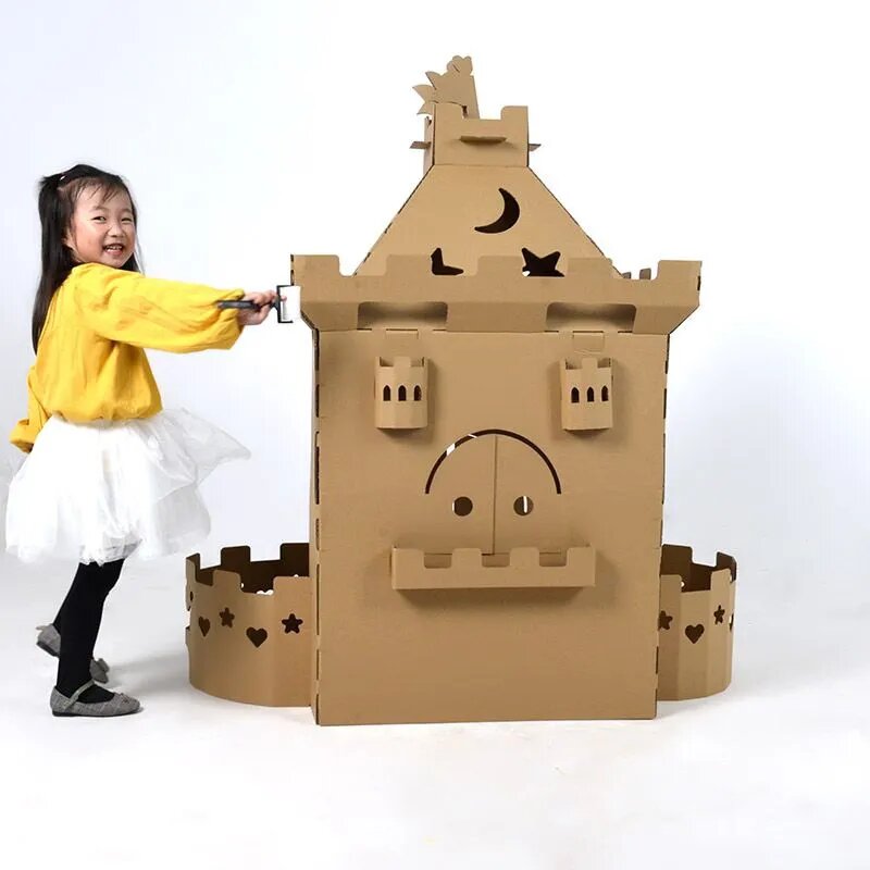 Картонный Домик