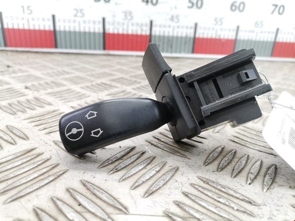Переключатель (джойстик) регулировки рулевой колонки BMW 5-Series (E39) 61318373901 арт. 2269290