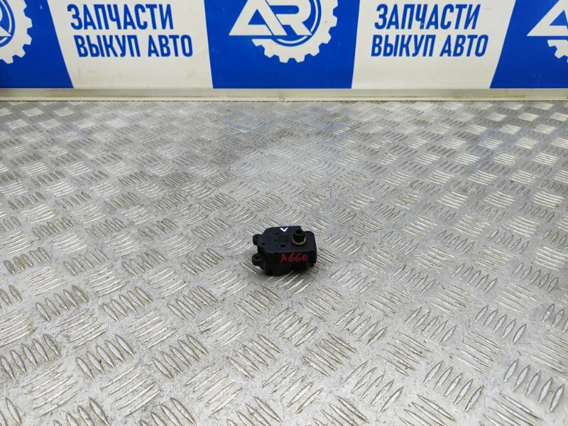 Б/У Моторчик заслонки печки Ford Focus 3 / Форд Фокус 3 1.6 PNDA 125 Л.С. хэтчбек 2011