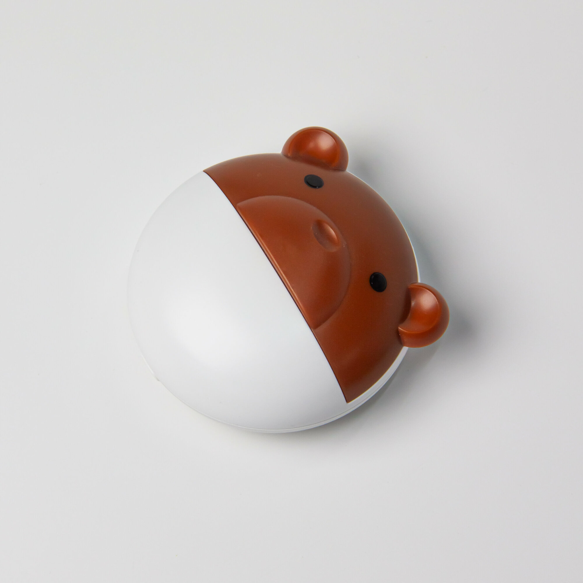 Контейнер для линз Eyekan, в коричневом пластиковом футляре, 1 шт