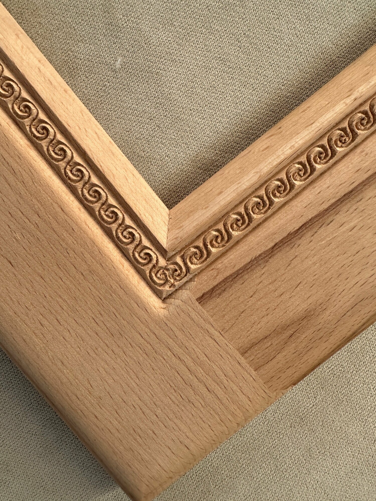 Фасад из массива бука "Лаура" без филенки без отделки 356*447 мм