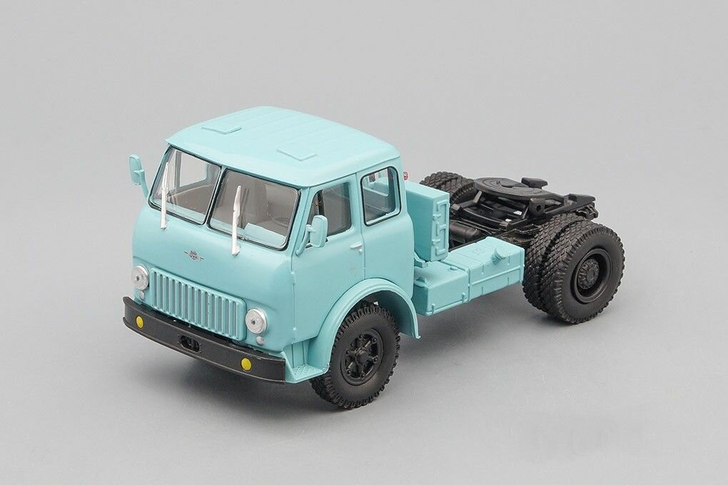 МАЗ-504Б седельный тягач, голубой, Масштабная коллекционная модель, масштаб 1:43