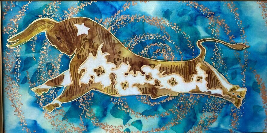 Арт-Салон на Октябрьской панно для интерьера "Бык", шелк; горячий батик; 22х42 см.