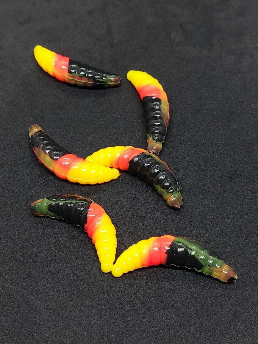 Форелевая приманка Big Maggot. 48 мм. Желто красный черный