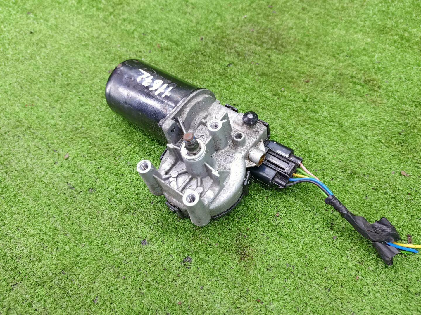 Моторчик трапеции дворников (стеклоочистителя) Kia Sportage 3 2013 981103W900