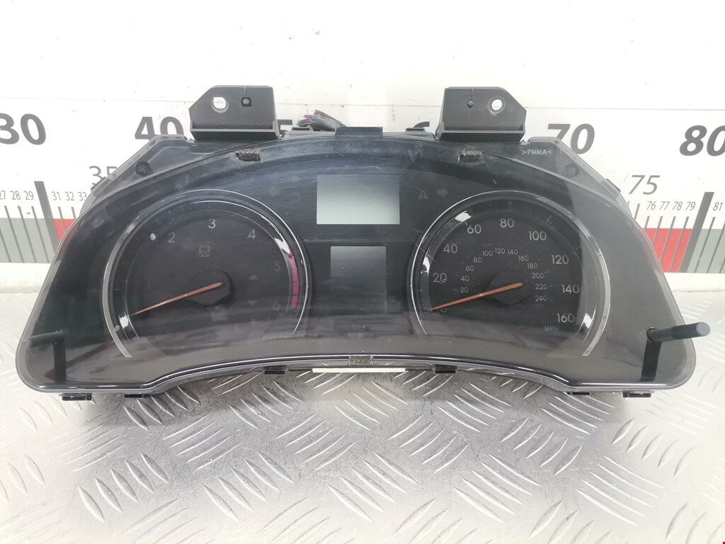 Панель приборная (щиток приборов) Toyota Avensis 3 (T270) 8380005L60 арт. 1565770