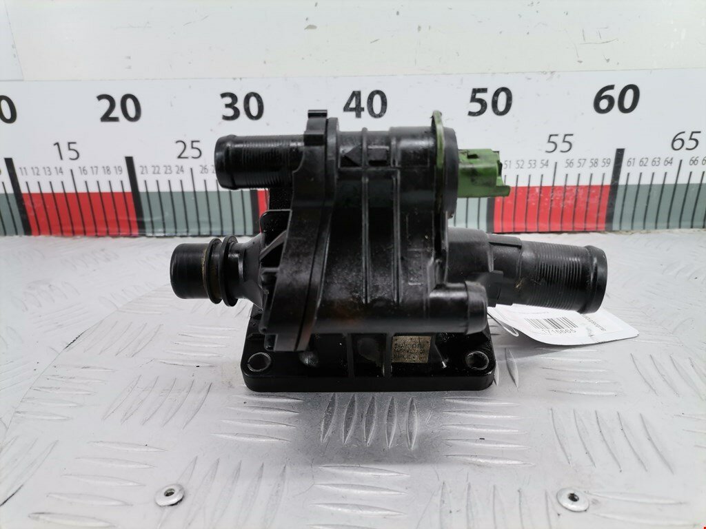 Корпус термостата Volvo C30 1 30711526 арт. 1716665