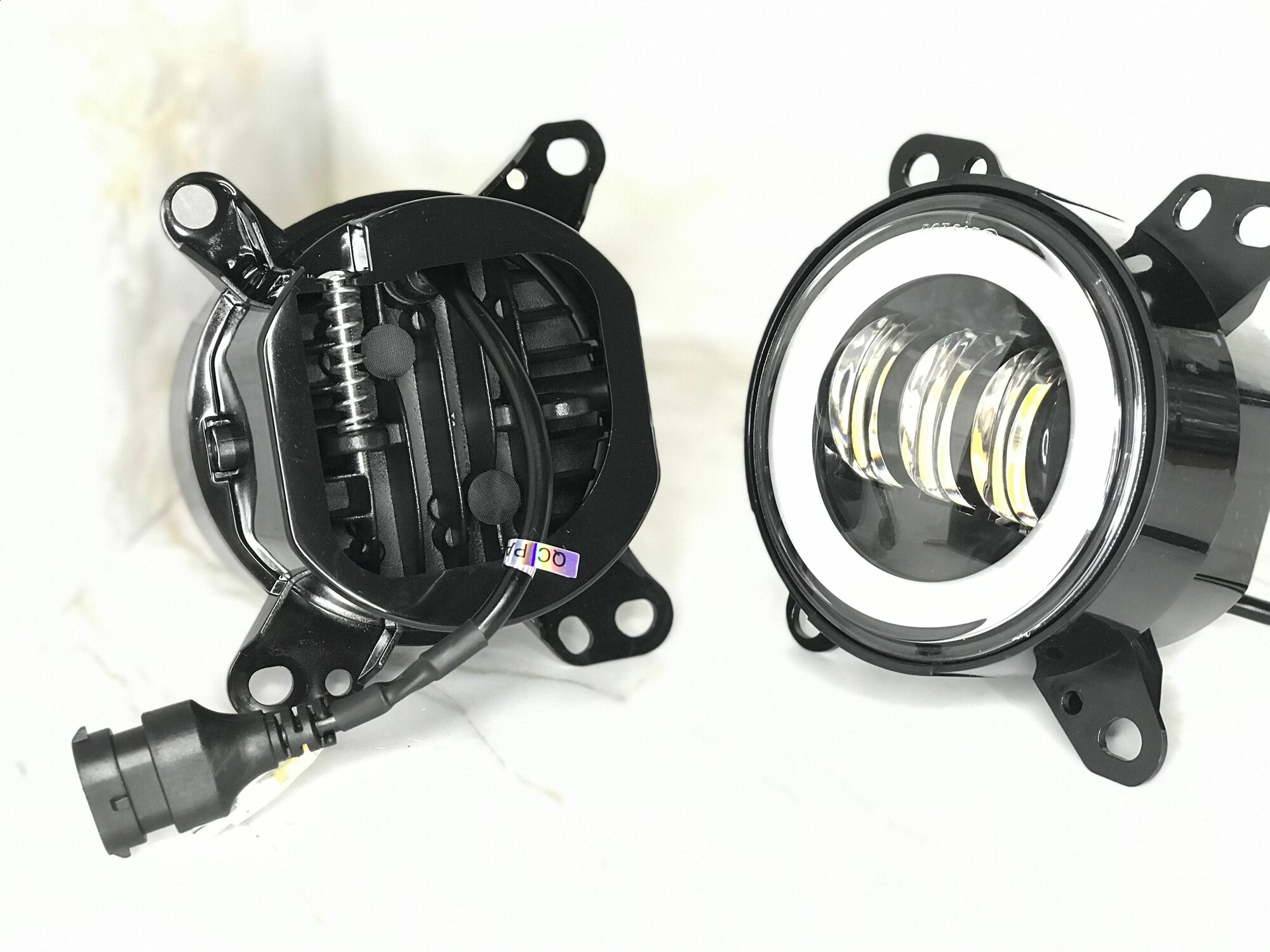 ДАФ 5/ ПТФ / Светодиодная противотуманная фара 3 линзы DAF / белый с желтым + ободок белый + желтый -30в