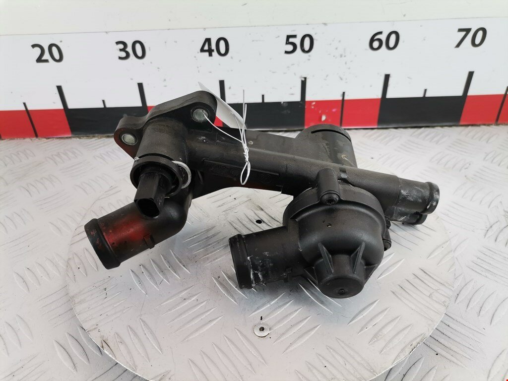 Корпус термостата Volkswagen Polo 4 03C121111B арт. 1514489