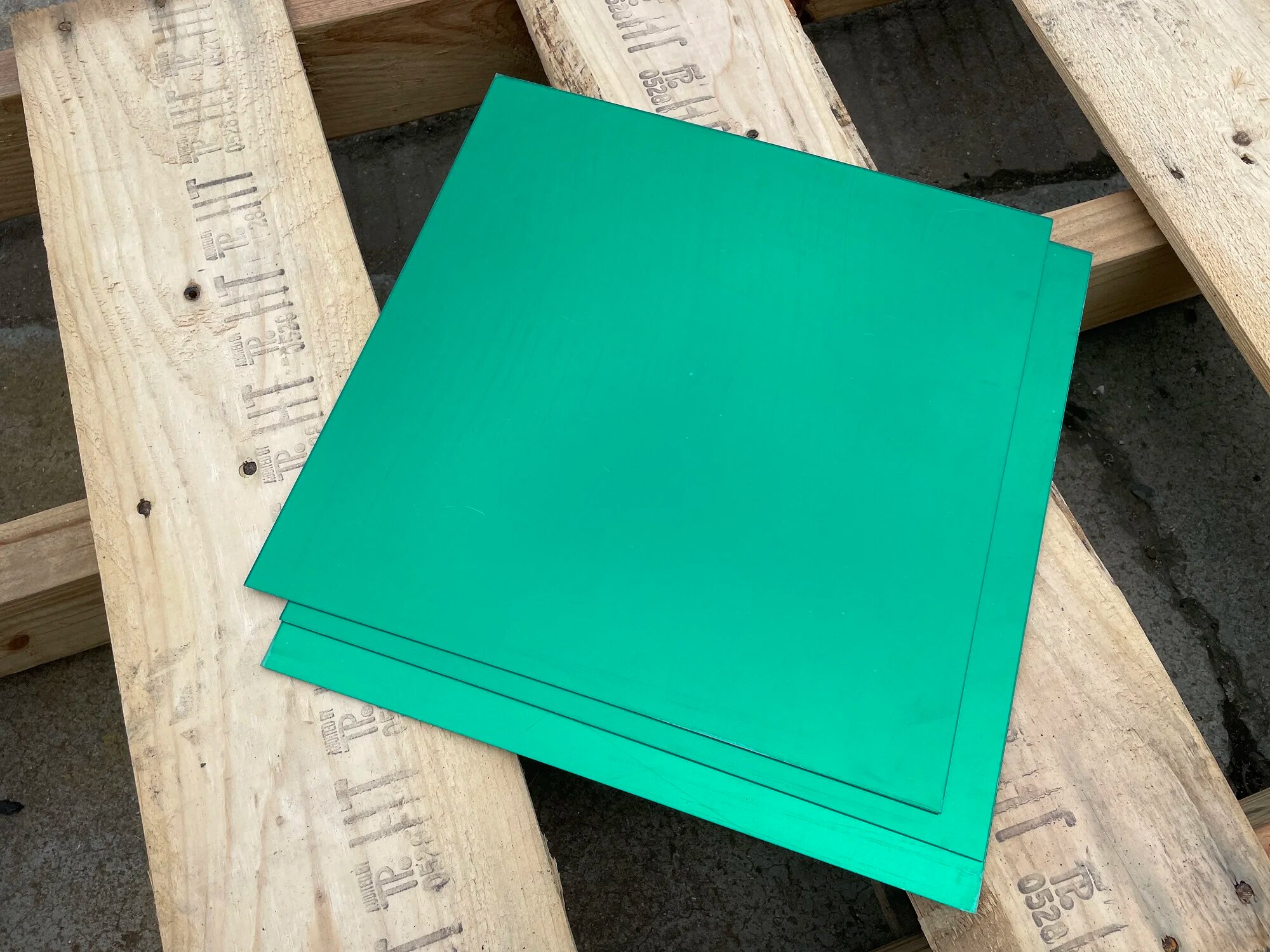 Цветной акриловый зеркальный лист 200*300 мм Изумрудный, 2Pieces Per Pack, Dark Green