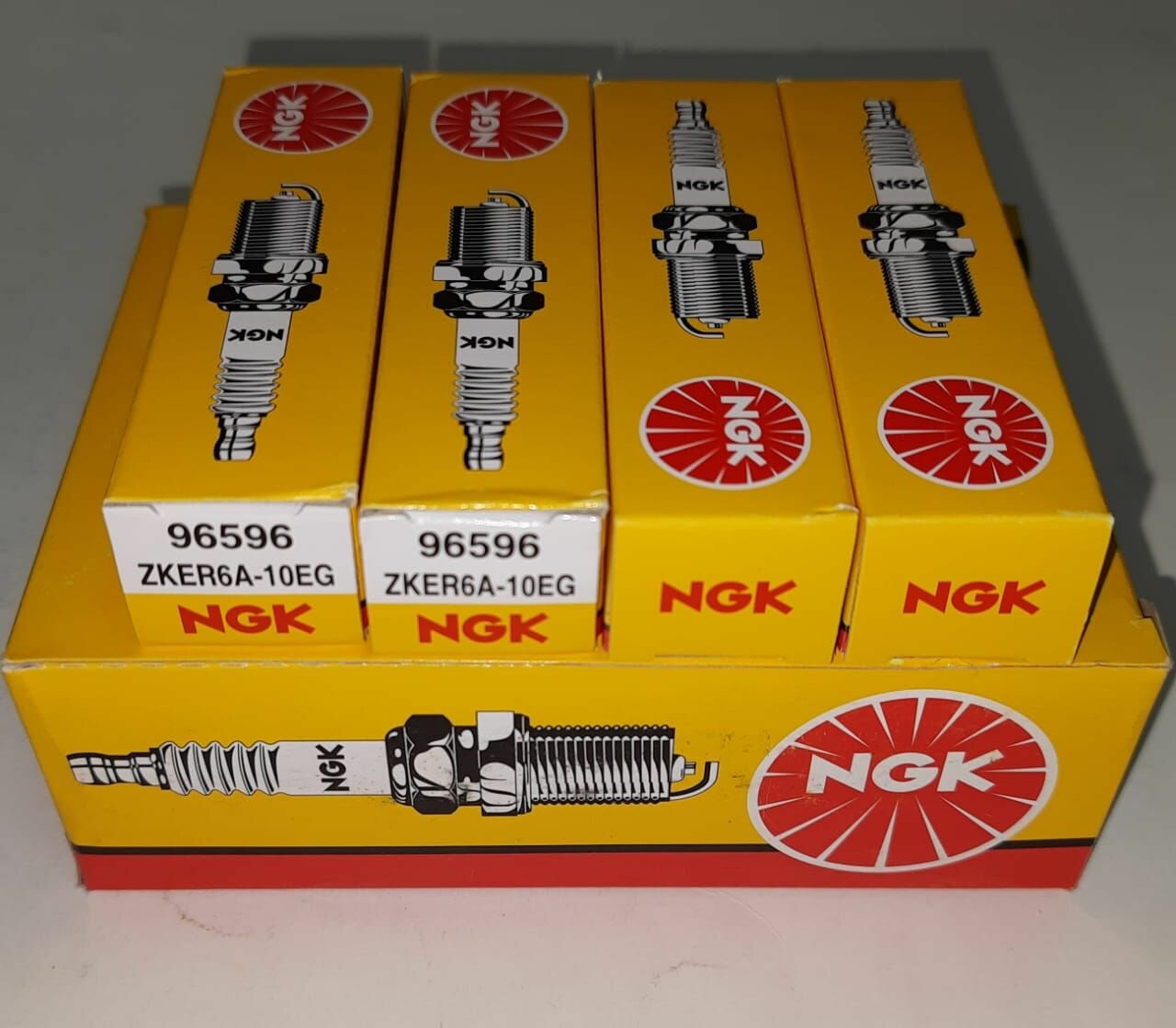 Свечи зажигания комплектVolkswagen Skoda Seat NGK