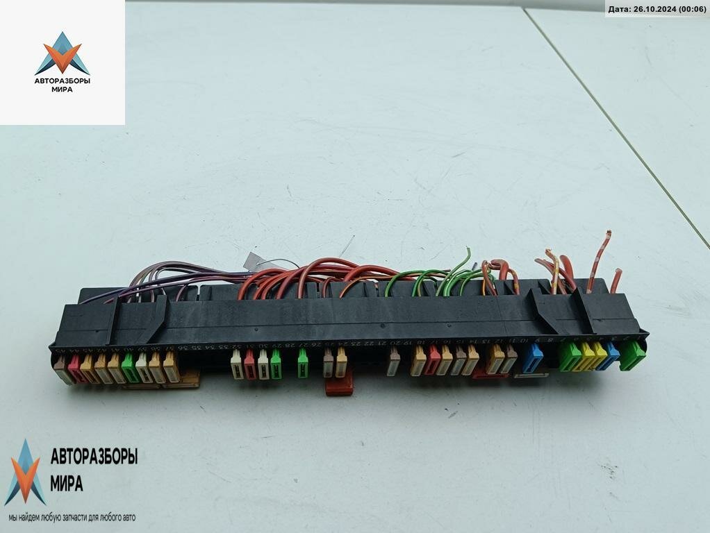 Блок предохранителей BMW 5 E39 1999 8366570