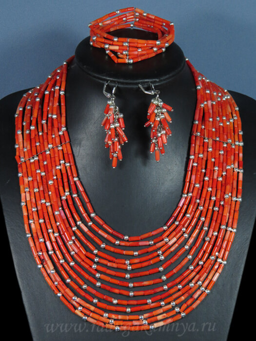 Колье, коралл