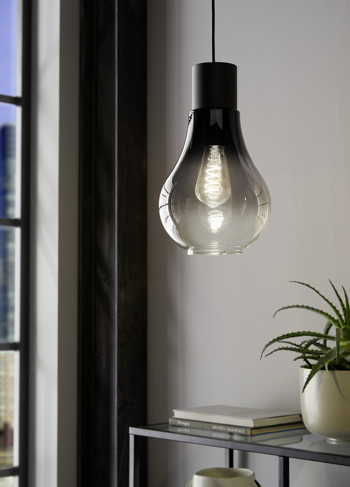 Светильник EGLO Chasely 43129, подвесной, LED, 40Вт, E27, черный, дымчатый, Австрия