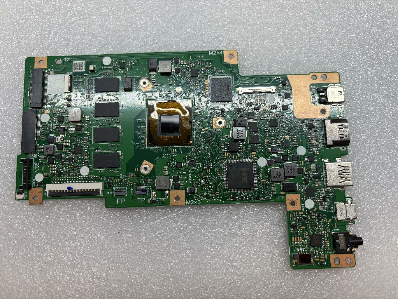 Материнская плата ASUS E510MAB донор Celeron N4020 (040907)