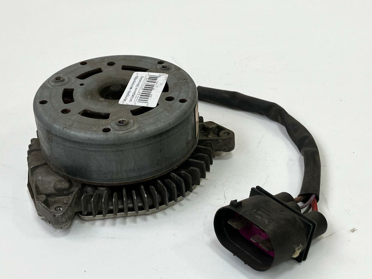 Моторчик вентилятора охлаждения Mercedes C-classe W205 рестайлинг, E-class W213 3137234063