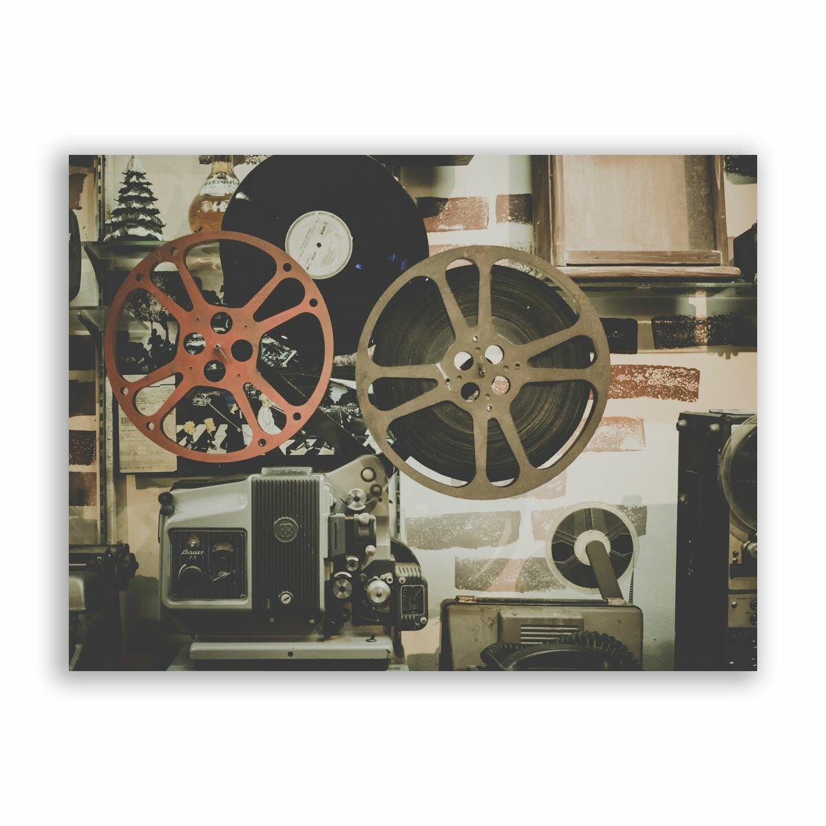Постер, плакат на бумаге / Кинокамера / Размер 40 x 53 см
