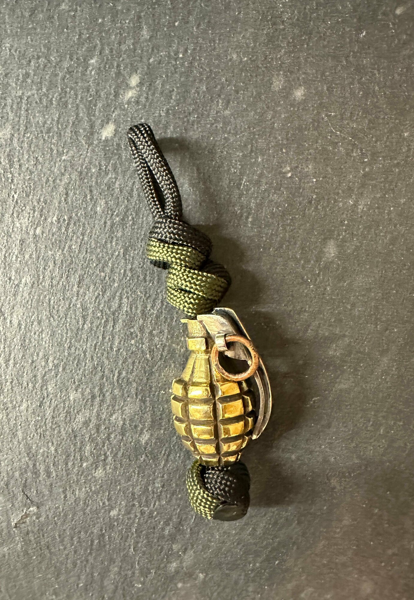 Темляк с латунной бусиной Mk II Ручная граната