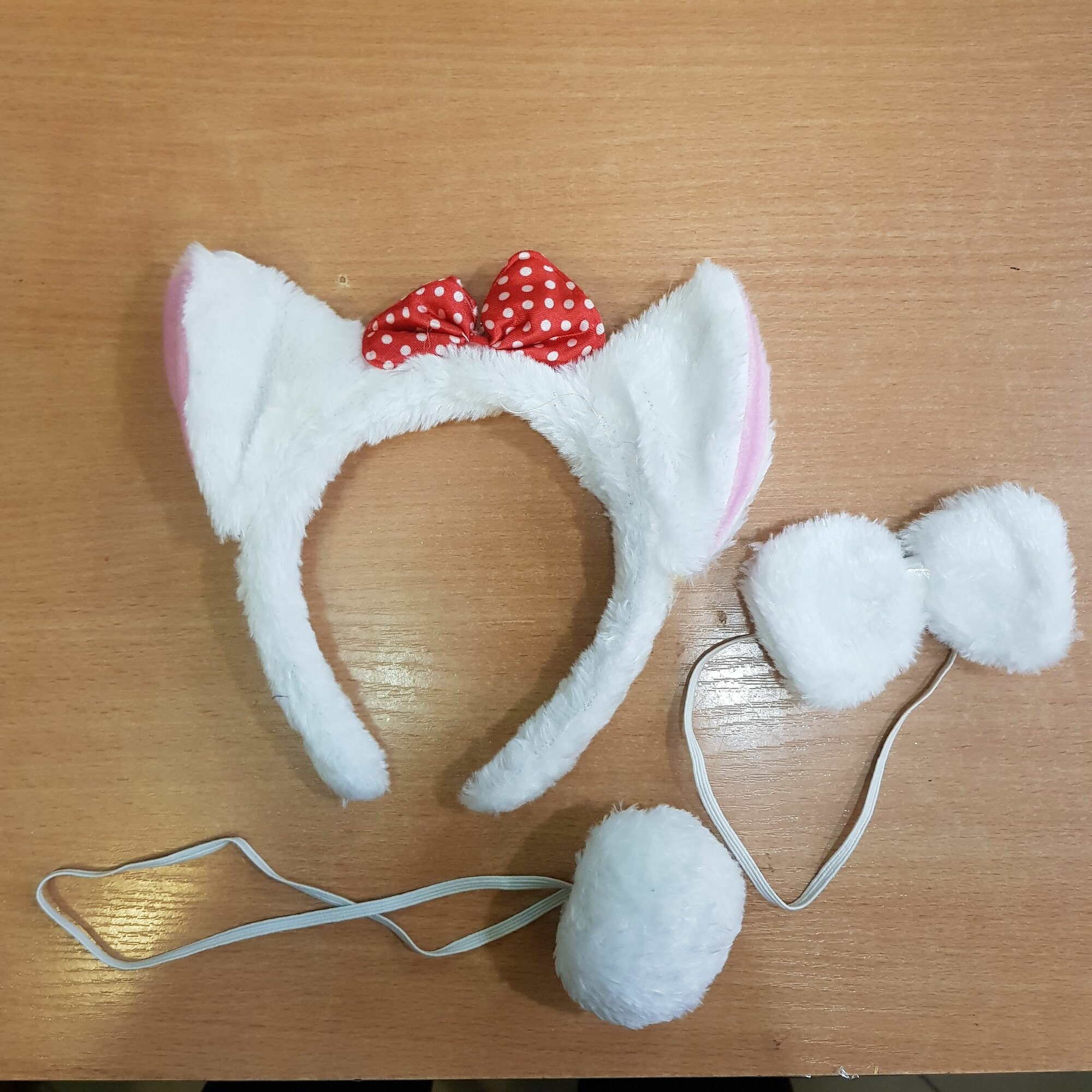 Карнавальный набор "Ободок Уши кошки, бабочка и хвостик" белый 34445