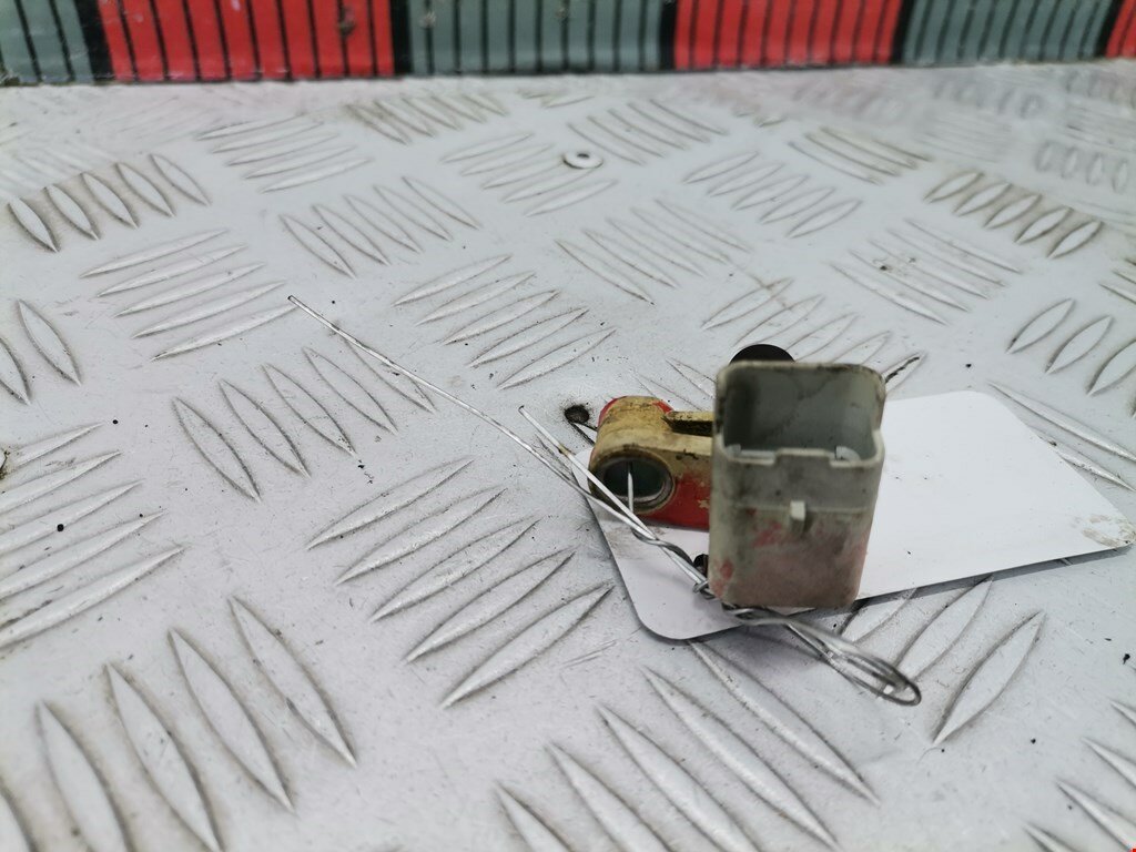 Датчик распредвала Peugeot 307 19208W арт. 1847432