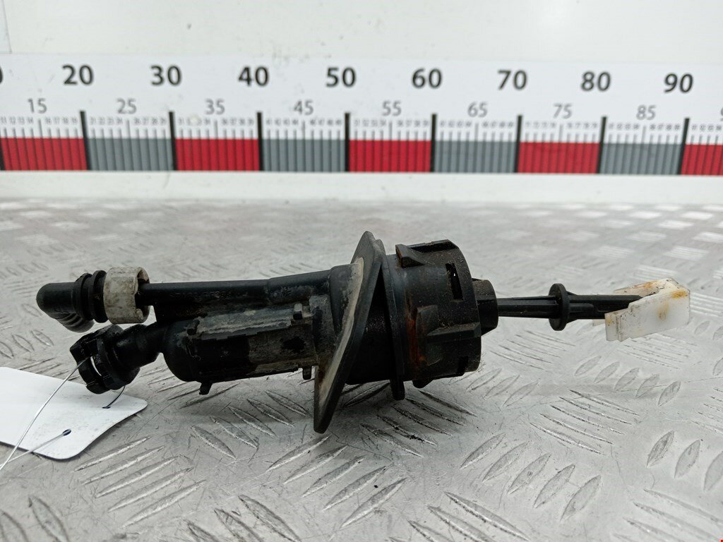 Цилиндр сцепления главный Ford Focus 2 1863550 арт. 1894313