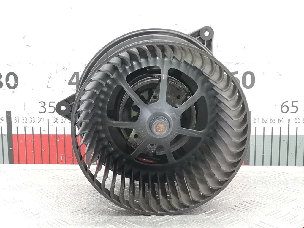 Моторчик печки (вентилятор отопителя) Ford Focus 1 XS4H18456AD арт. 2145832