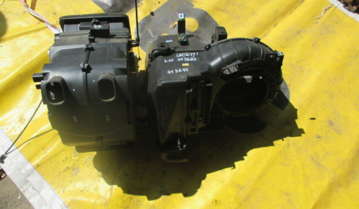 Корпус отопителя Lacetti Chevrolet 95180688