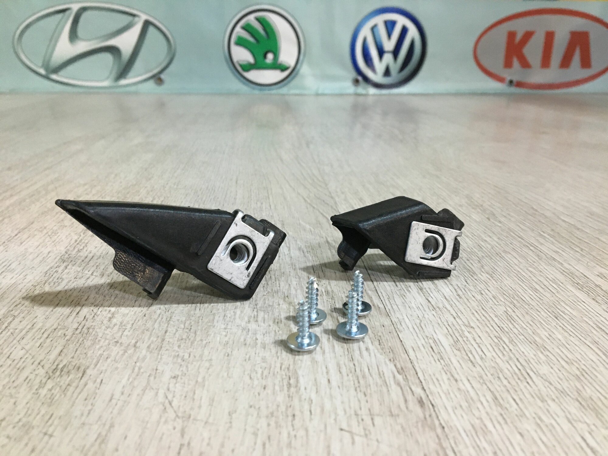 Крепление фары правой (ремкомплект) Поло Volkswagen Polo 09-20