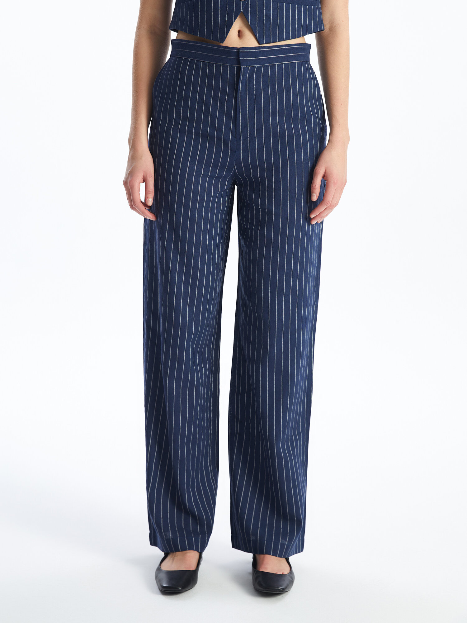 Брюки трубы