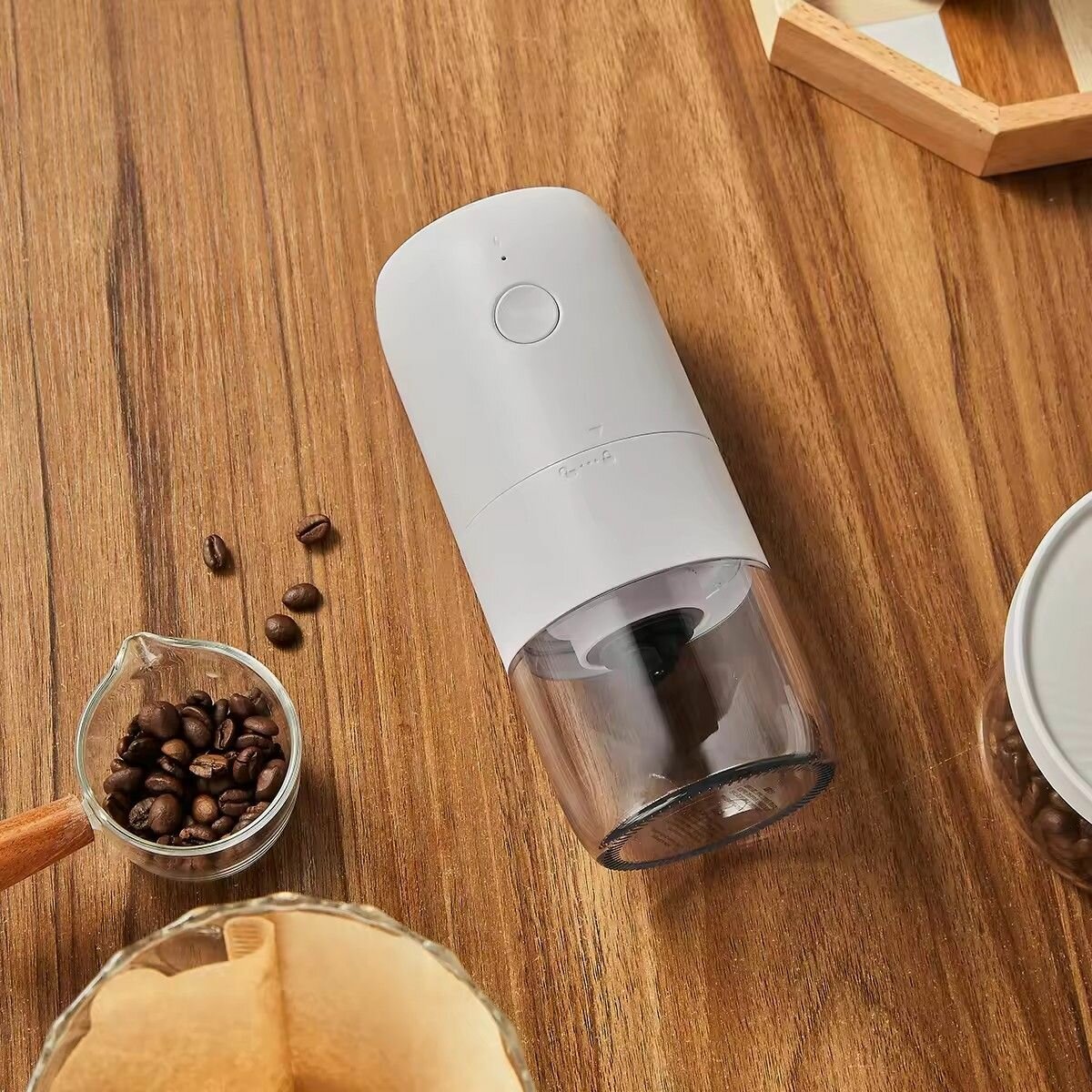 Кофемолка электрическая Inhouse на 25 грамм кофе, черная