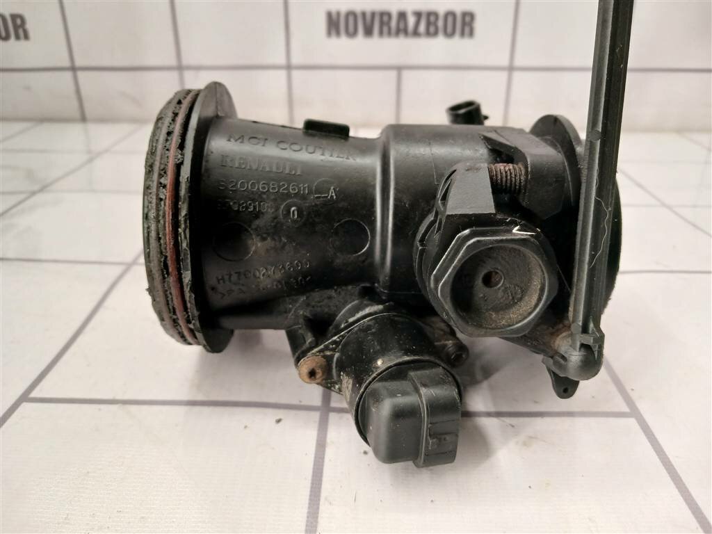 Заслонка дроссельная механическая Renault Logan 2005-2014