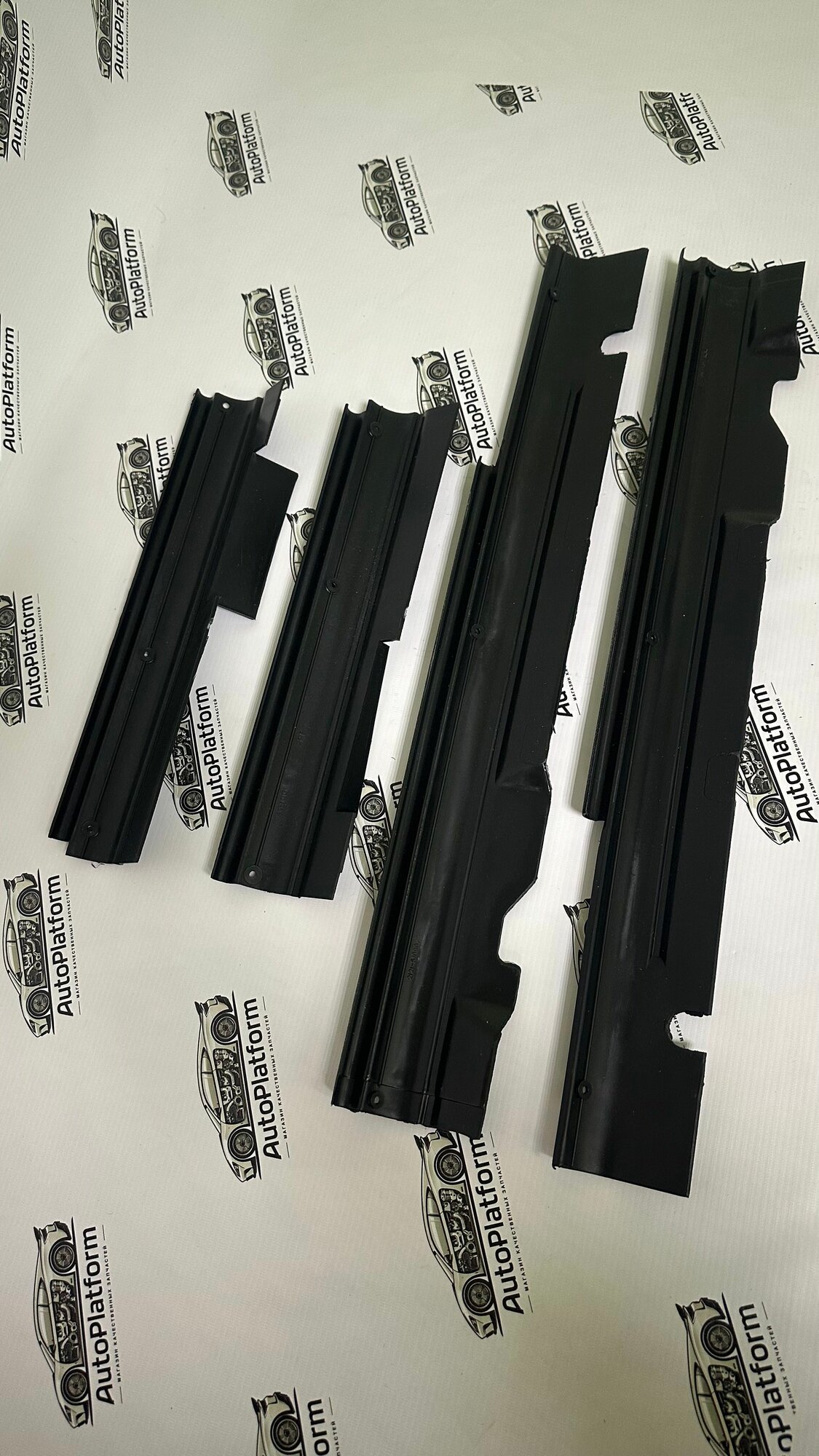 Накладка, облицовка на пороги ВАЗ 2121, 21213 4х4