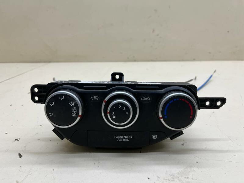 Блок управления климатической установкой Kia Picanto TA 2011-2017