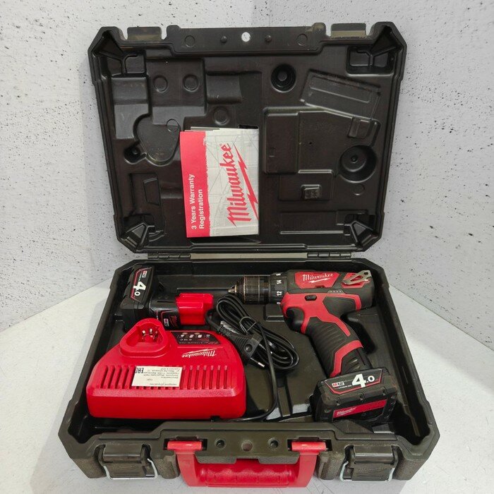Шуруповерт Milwaukee M12BDD