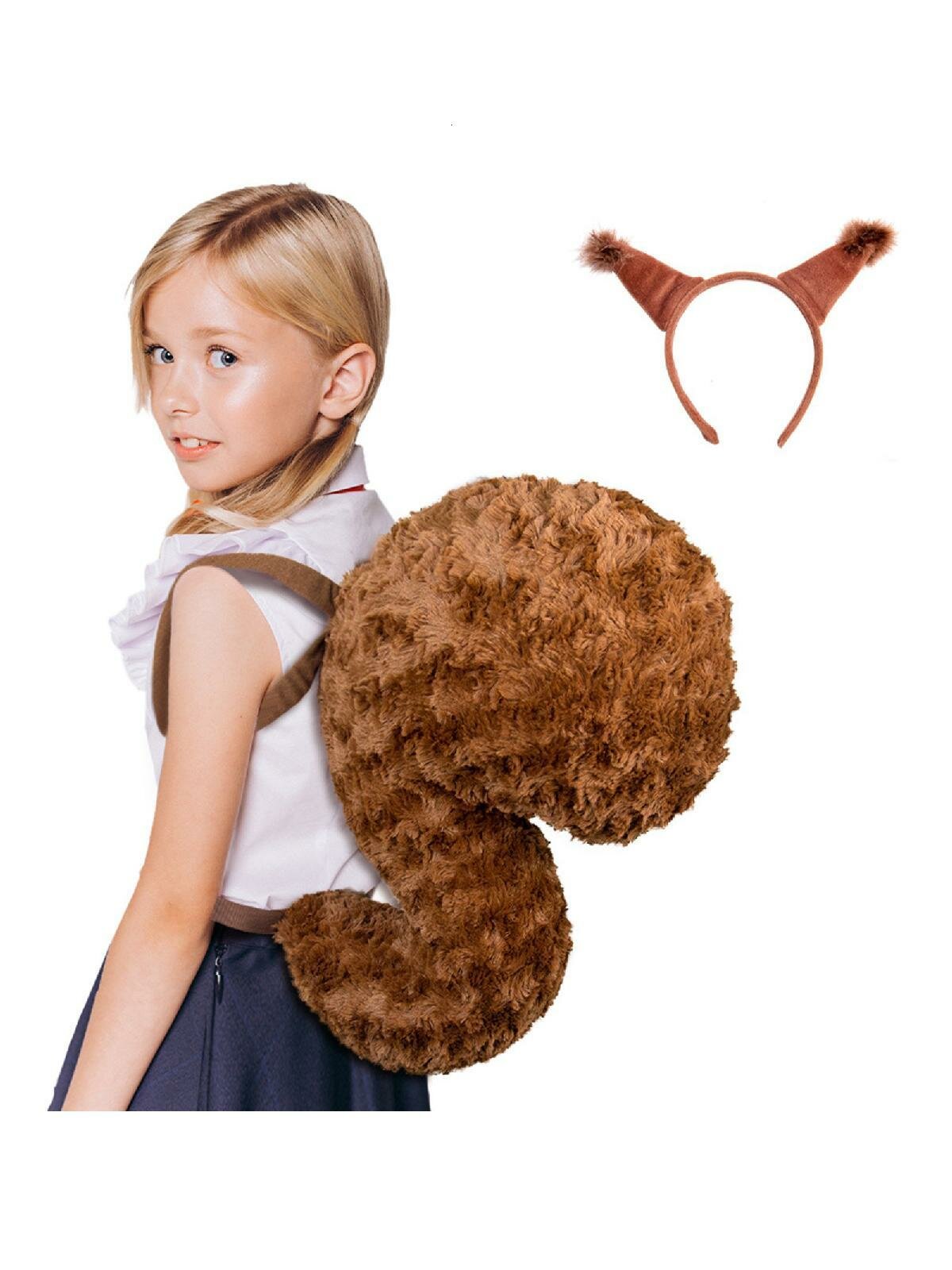 Банда с ушками белки и хвостом